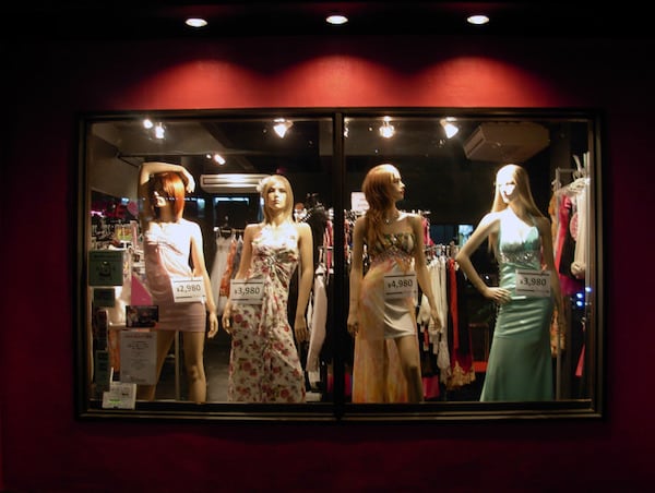 dazzystore（デイジーストア）の実店舗最新情報 新宿店と沖縄店の2店舗を展開 | 癒やしイズム